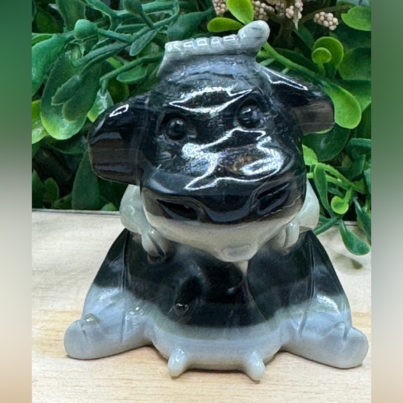 Other | Discounted Zebra Calcite Crystal Cow Carving | Poshmark